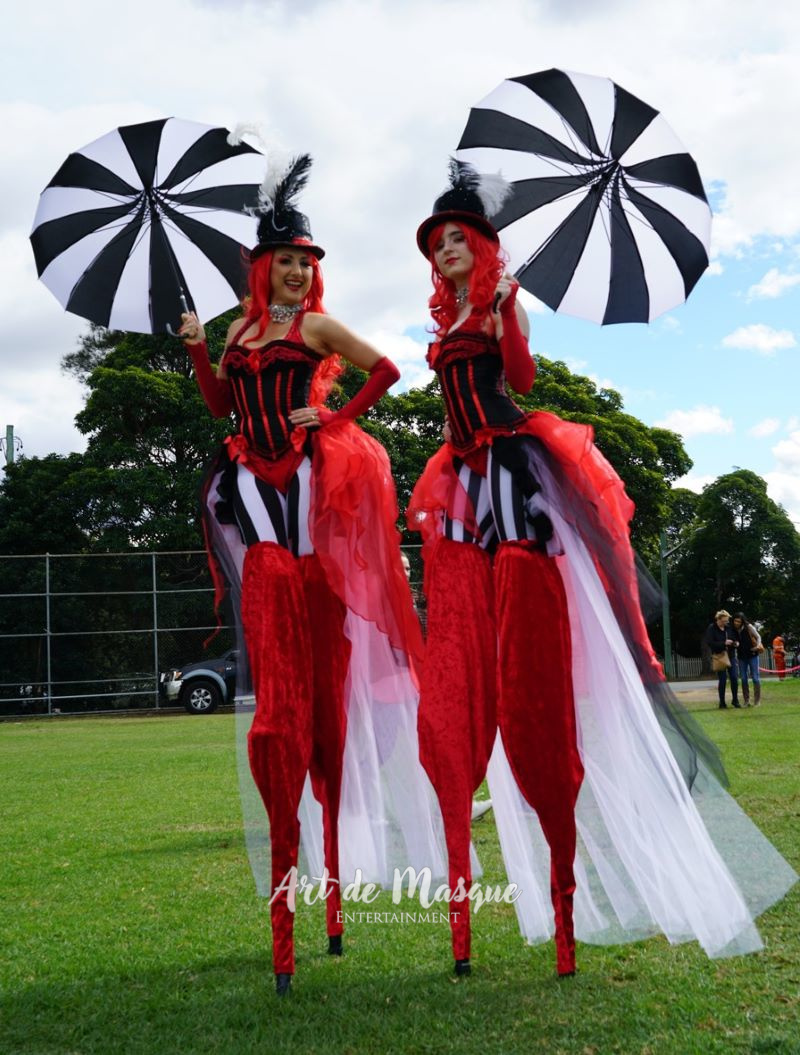 ArtdeMasque - Stiltwalkers for Event Entertainment